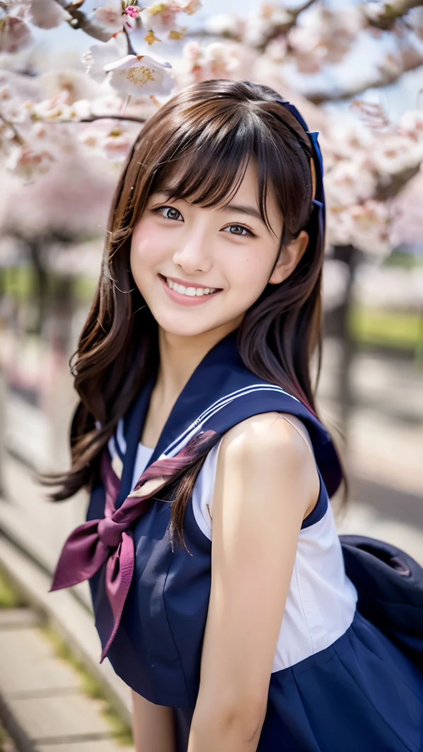 美しい日本の女子高生 、1人、 満開の桜の木の下で 、セクシーなポーズをとっている、 セーラー服の露出